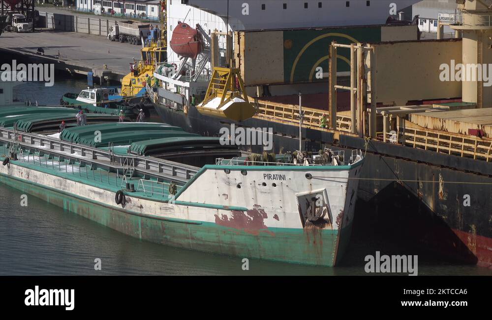 Grab loading Stock Videos & Footage - HD and 4K Video Clips - Alamy