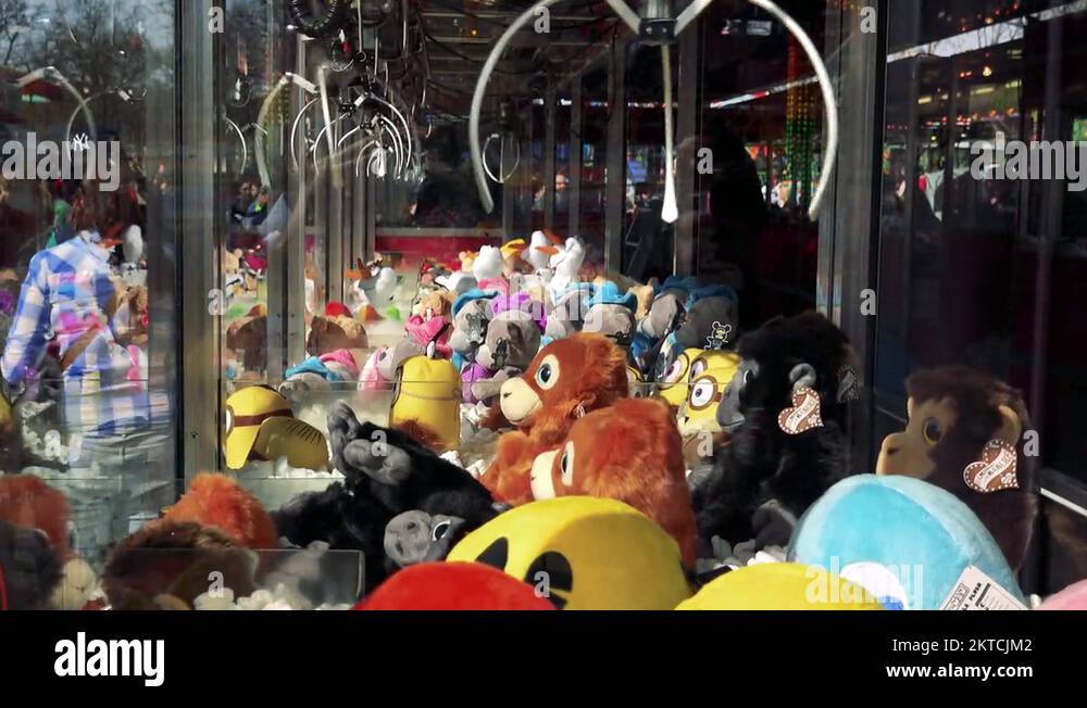 Funfair machine Stock Videos & Footage - HD and 4K Video Clips - Alamy