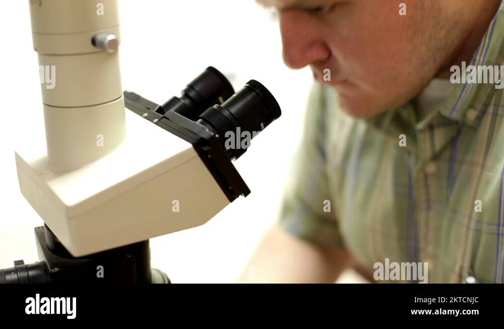 Stereoscope Stock Videos & Footage - HD and 4K Video Clips - Alamy