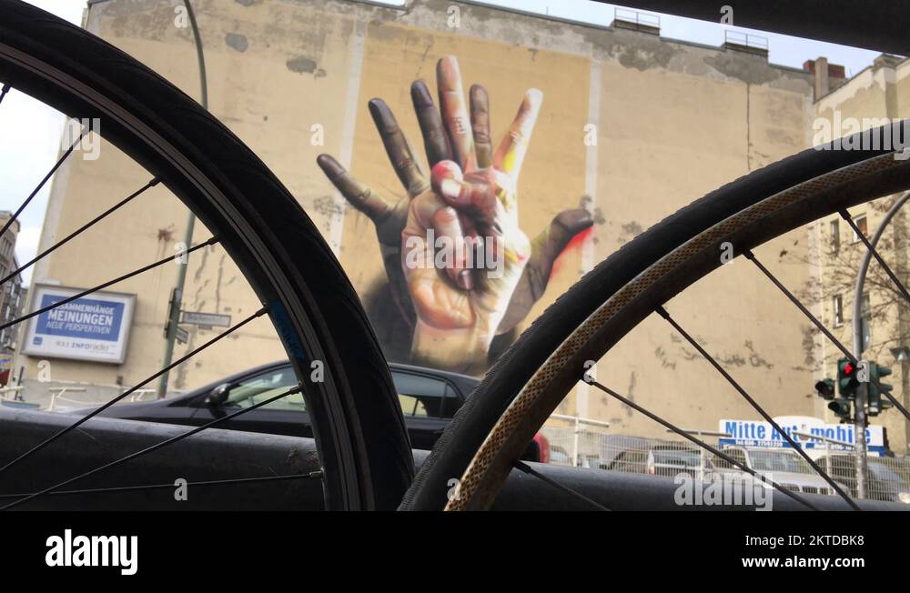 Street art hands Stock Videos & Footage - HD and 4K Video Clips - Alamy