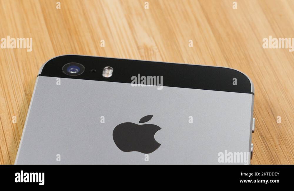 Rotation of the new iPhone SE to its camera Stock Video Footage - Alamy