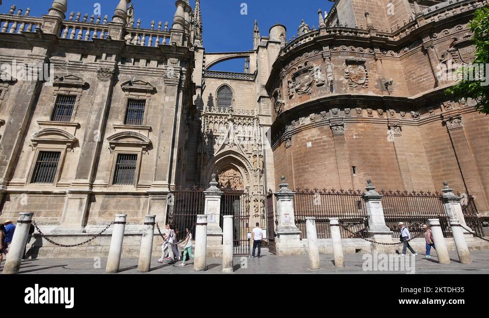 Entry side of church Stock Videos & Footage - HD and 4K Video Clips - Alamy