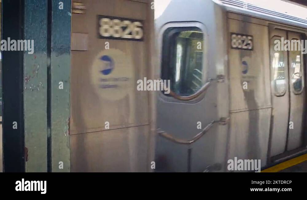 Nyc train platform Stock Videos & Footage - HD and 4K Video Clips - Alamy