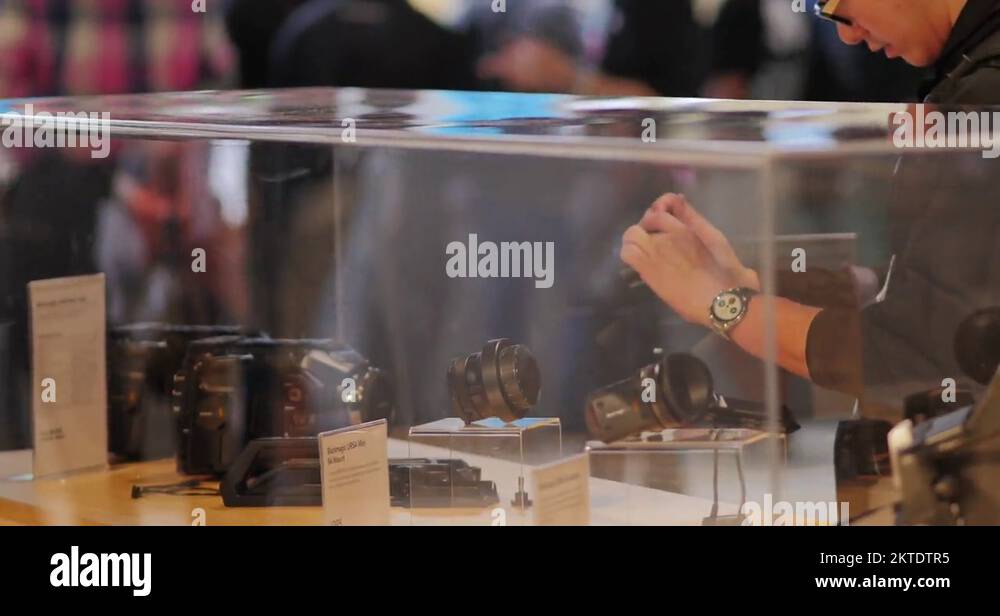 Busy trade show booth Stock Videos & Footage - HD and 4K Video Clips ...