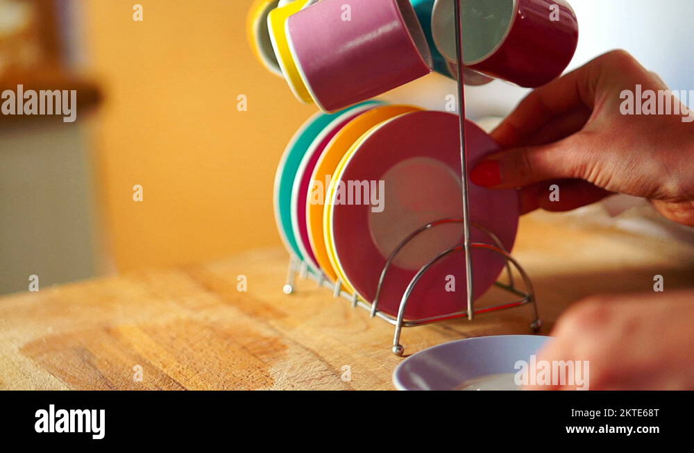 Coffee plates Stock Videos & Footage - HD and 4K Video Clips - Alamy