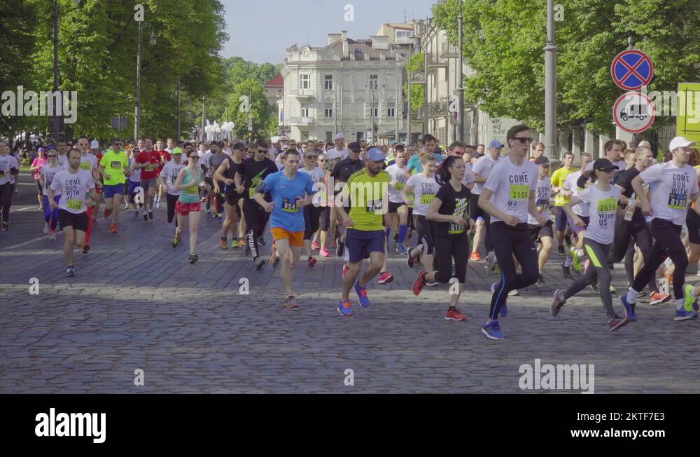 Marathon running competition Stock Videos & Footage - HD and 4K Video ...