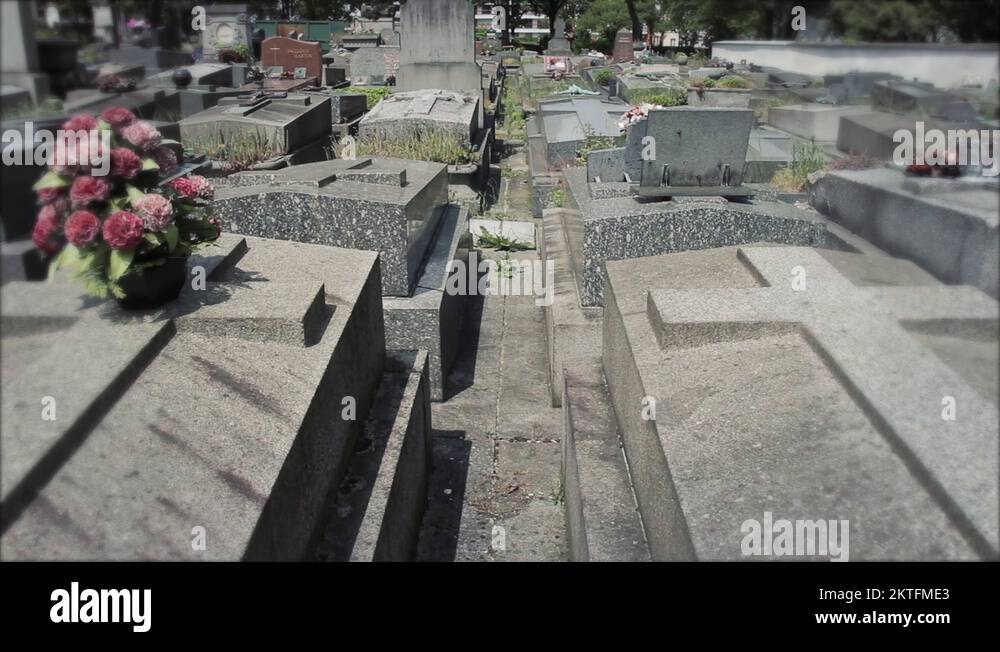 Graves and tombs Stock Videos & Footage - HD and 4K Video Clips - Alamy
