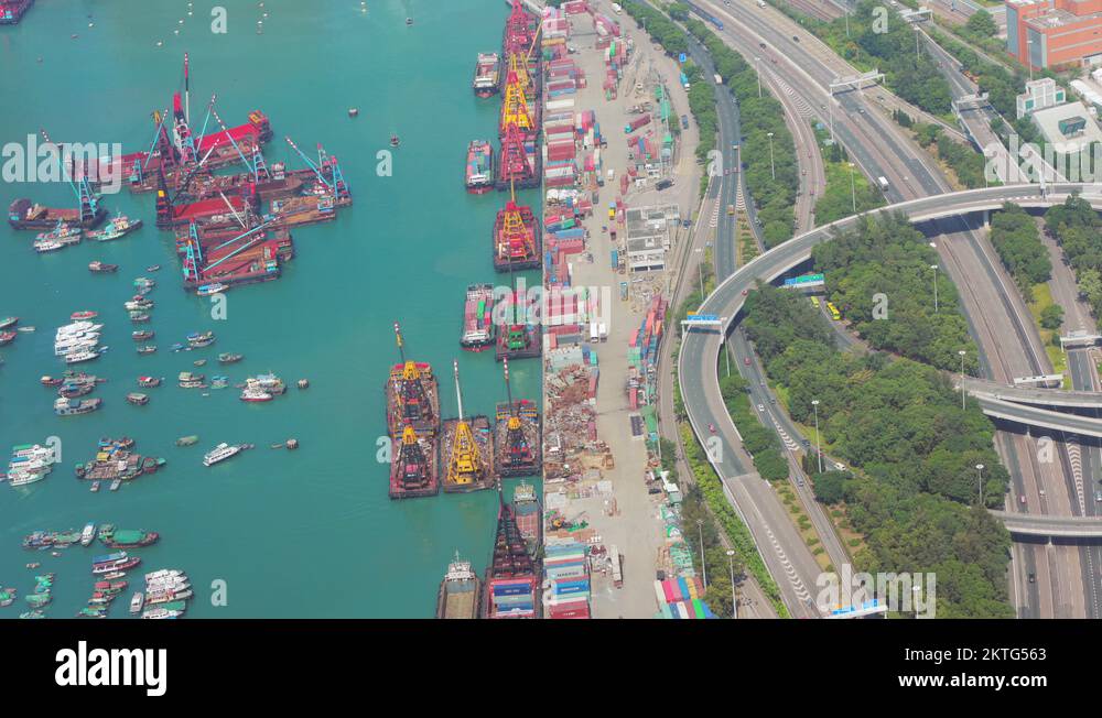 Busy container docks Stock Videos & Footage - HD and 4K Video Clips - Alamy