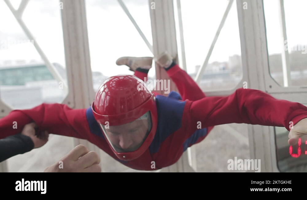 Largest wind tunnel Stock Videos & Footage - HD and 4K Video Clips - Alamy