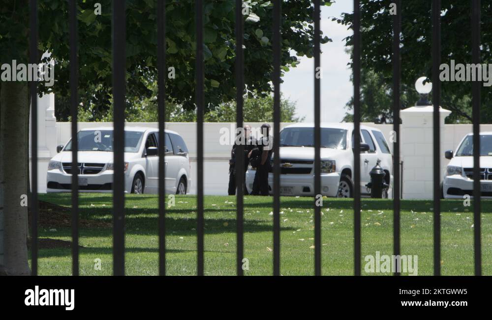 Secret service agents Stock Videos & Footage - HD and 4K Video Clips ...