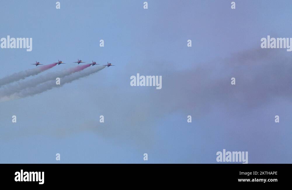 Red arrows display team Stock Videos & Footage - HD and 4K Video Clips ...