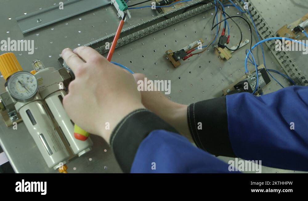 Electric science Stock Videos & Footage - HD and 4K Video Clips - Alamy