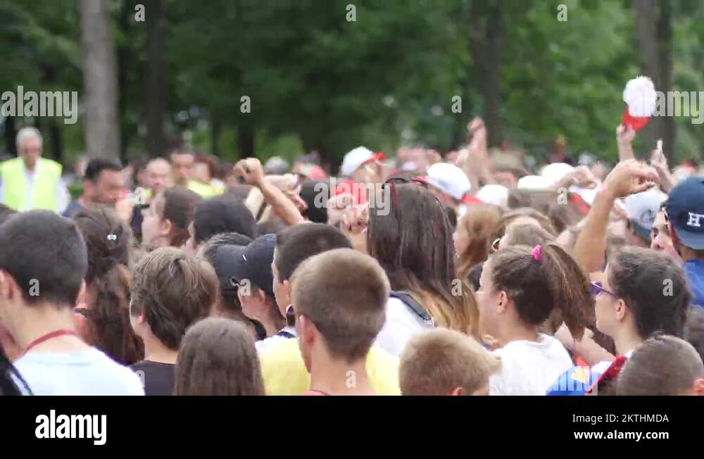 Crowd hands heads Stock Videos & Footage - HD and 4K Video Clips - Alamy