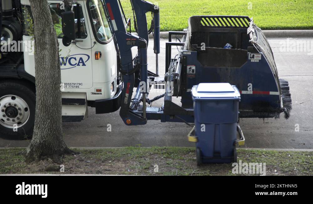 Modern trash cans Stock Videos & Footage - HD and 4K Video Clips - Alamy