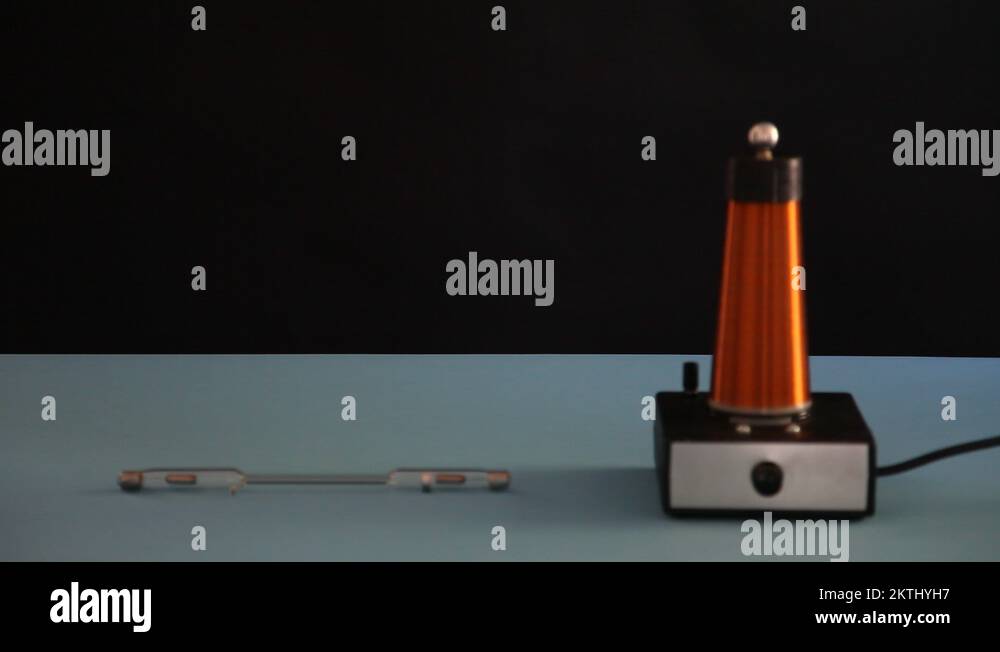 Tesla coil hands Stock Videos & Footage - HD and 4K Video Clips - Alamy