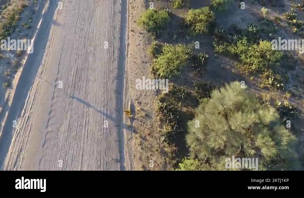 Tow truck top view Stock Videos & Footage - HD and 4K Video Clips - Alamy