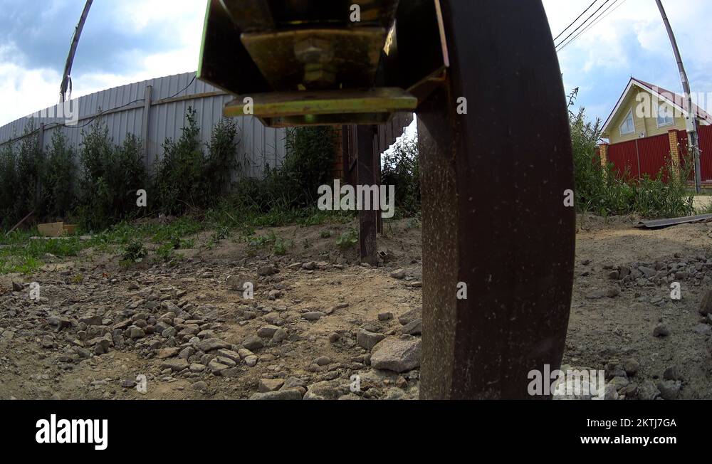 Bottom opening doors Stock Videos & Footage - HD and 4K Video Clips - Alamy