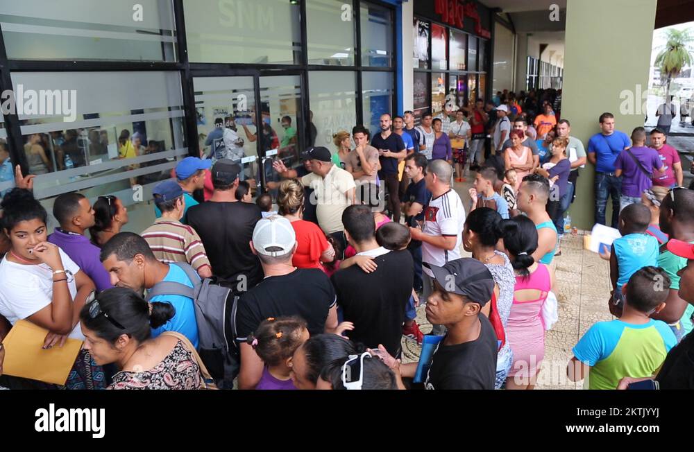 Cuban Immigrants Gathered at Panama Border Stock Video Footage - Alamy