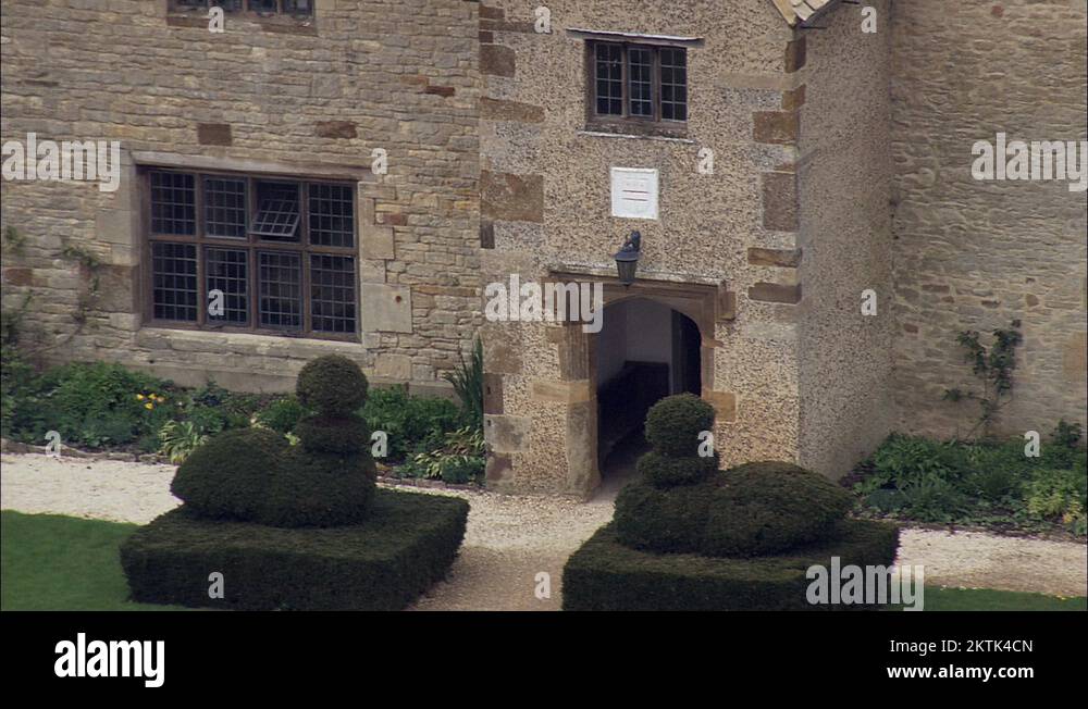 Entrance manor house Stock Videos & Footage - HD and 4K Video Clips - Alamy
