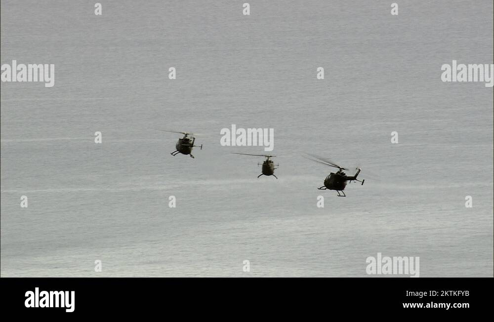 Helicopters landing Stock Videos & Footage - HD and 4K Video Clips - Alamy