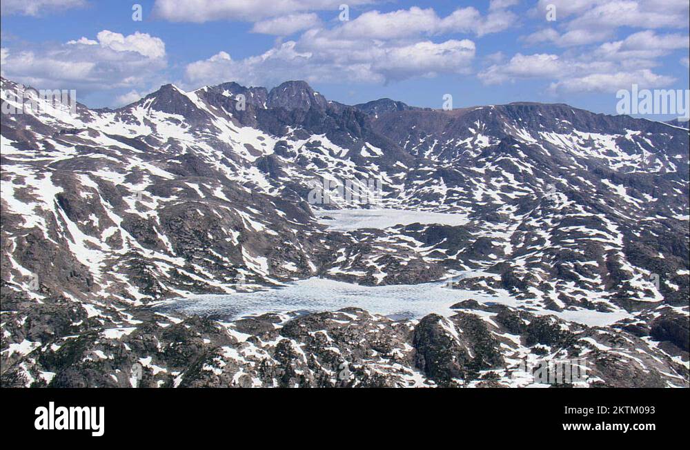 Lower And Upper Aero Lakes Stock Video Footage - Alamy