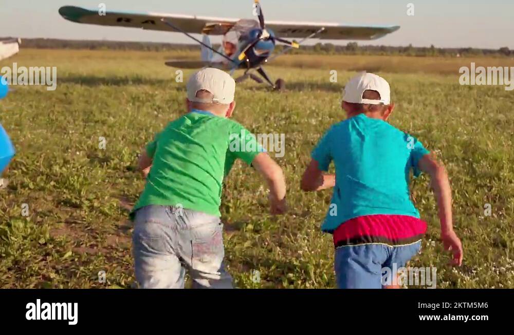 Kids airplane Stock Videos & Footage - HD and 4K Video Clips - Alamy