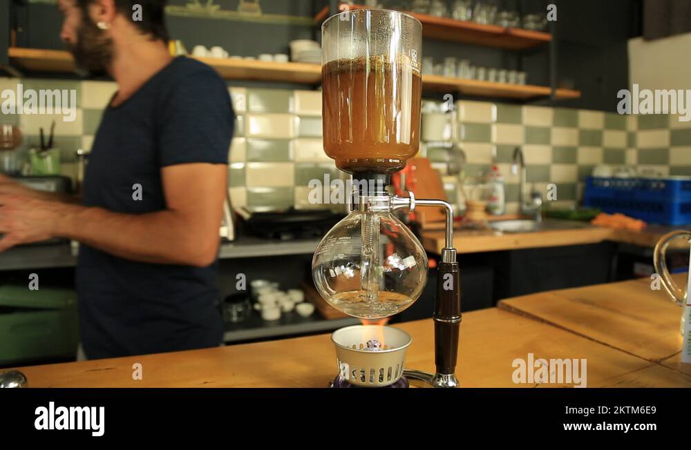 Syphon bottle Stock Videos & Footage - HD and 4K Video Clips - Alamy