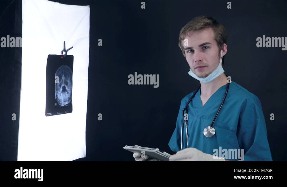 Examining x ray plates Stock Videos & Footage - HD and 4K Video Clips ...