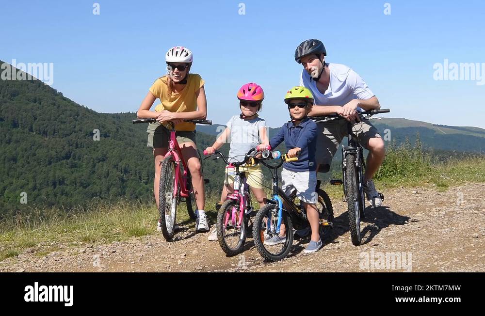 Family on biking day Stock Videos & Footage - HD and 4K Video Clips - Alamy