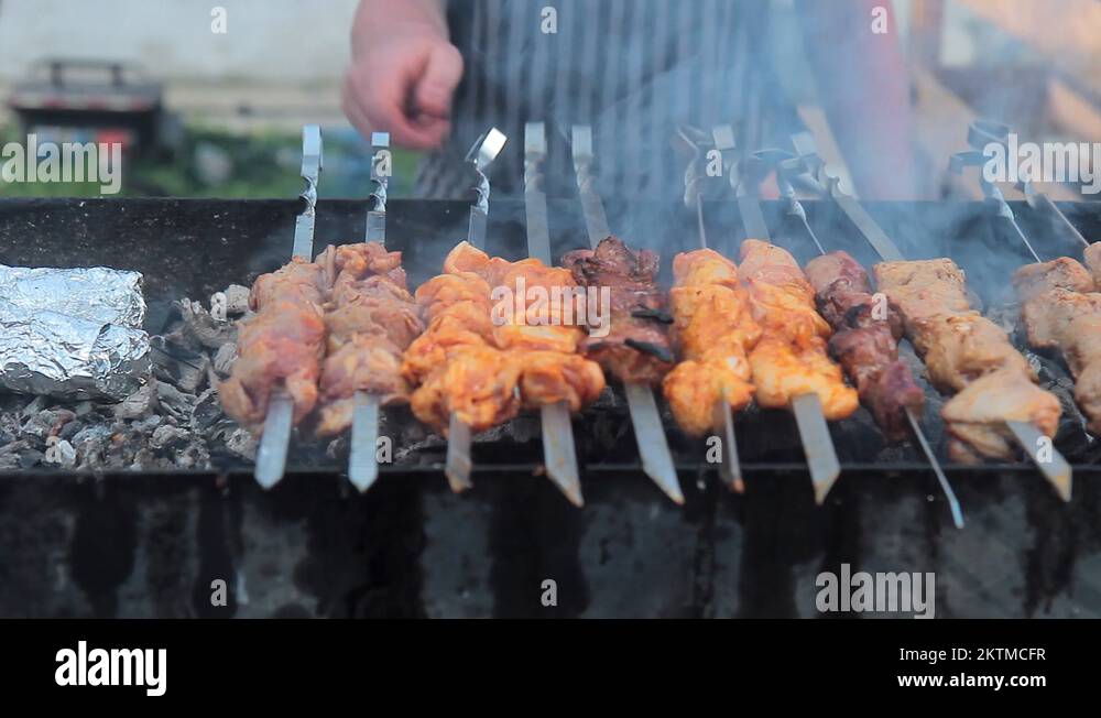 Meet food Stock Videos & Footage - HD and 4K Video Clips - Alamy