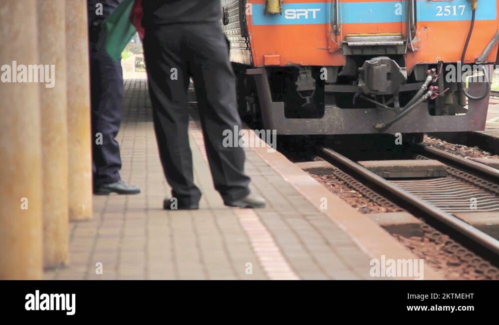 Train stop Stock Videos & Footage - HD and 4K Video Clips - Alamy