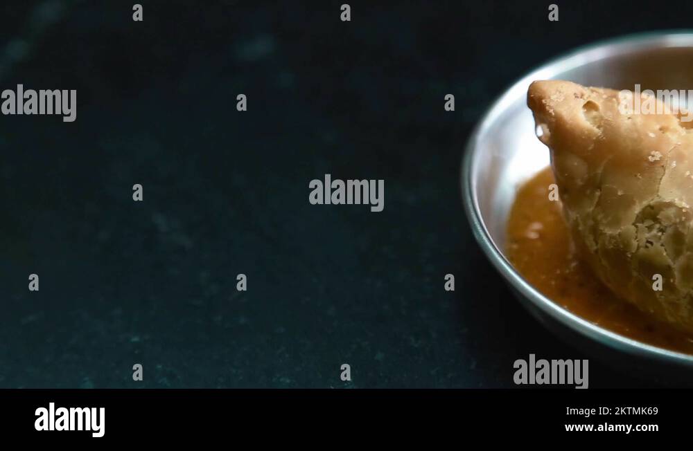 Mini samosa Stock Videos & Footage - HD and 4K Video Clips - Alamy