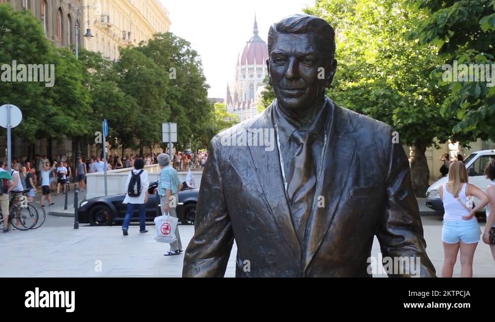 Ronald reagan bronze sculpture Stock Videos & Footage - HD and 4K Video ...