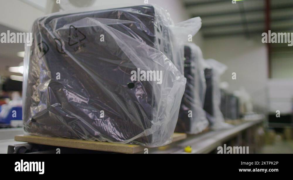 Rows of computers Stock Videos & Footage - HD and 4K Video Clips - Alamy