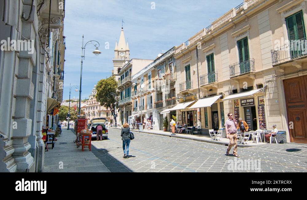 Street messina Stock Videos & Footage - HD and 4K Video Clips - Alamy
