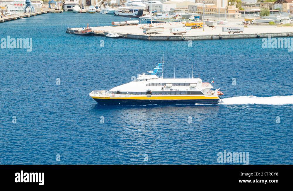 Strait of messina ferry Stock Videos & Footage - HD and 4K Video Clips ...