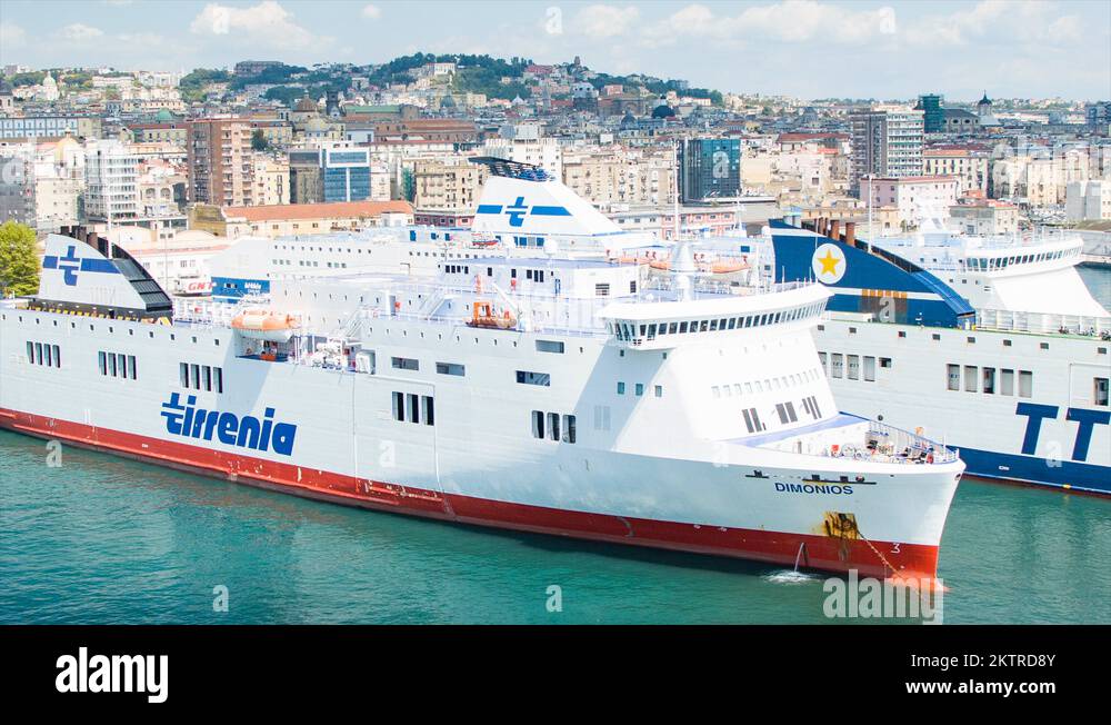 Local ferries Stock Videos & Footage - HD and 4K Video Clips - Alamy