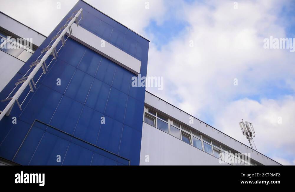 Blank building wall Stock Videos & Footage - HD and 4K Video Clips - Alamy