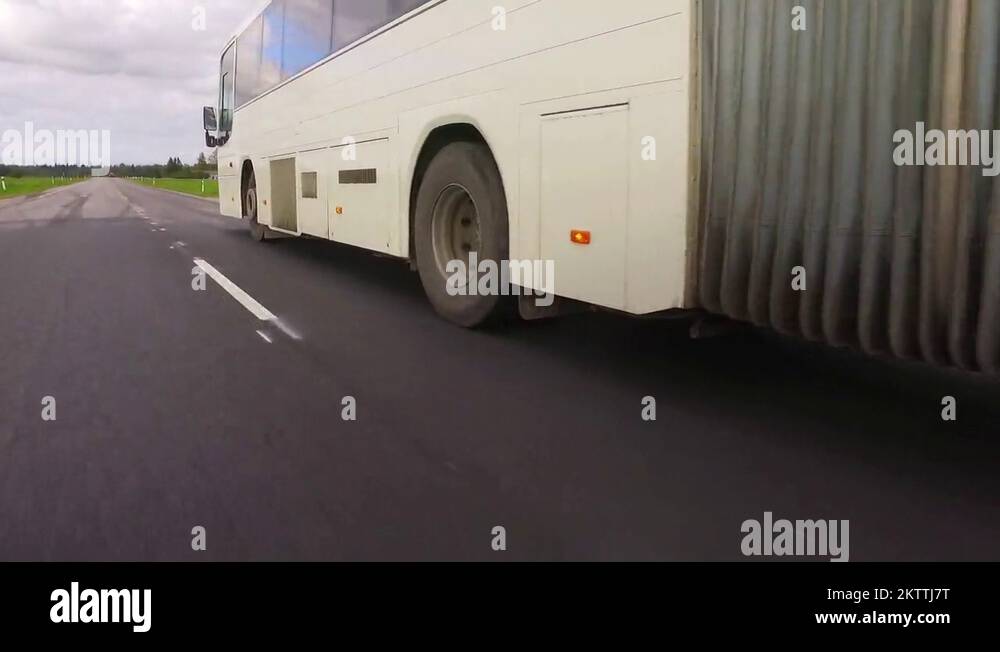 Bus wheels Stock Videos & Footage - HD and 4K Video Clips - Alamy