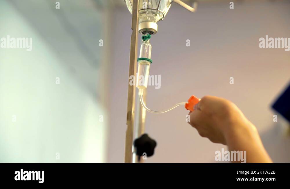 Intravenous liquid Stock Videos & Footage - HD and 4K Video Clips - Alamy