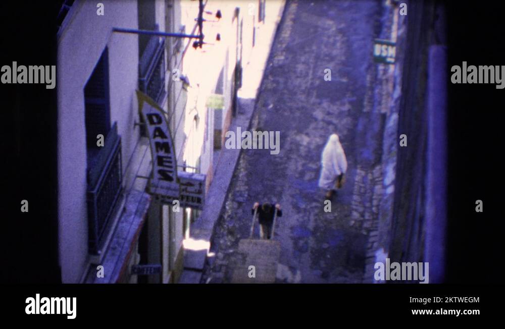 Full body covering Stock Videos & Footage - HD and 4K Video Clips - Alamy