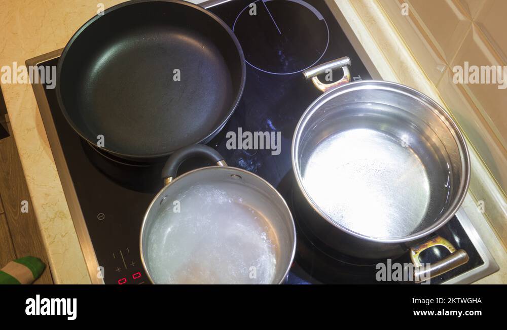 Girl cooking pasta Stock Videos & Footage - HD and 4K Video Clips - Alamy