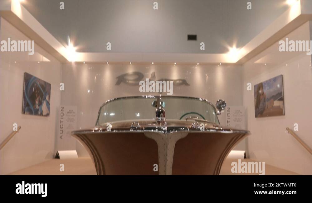 Vintage boat show Stock Videos & Footage - HD and 4K Video Clips - Alamy