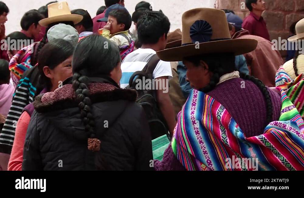 Andean people peru Stock Videos & Footage - HD and 4K Video Clips - Alamy