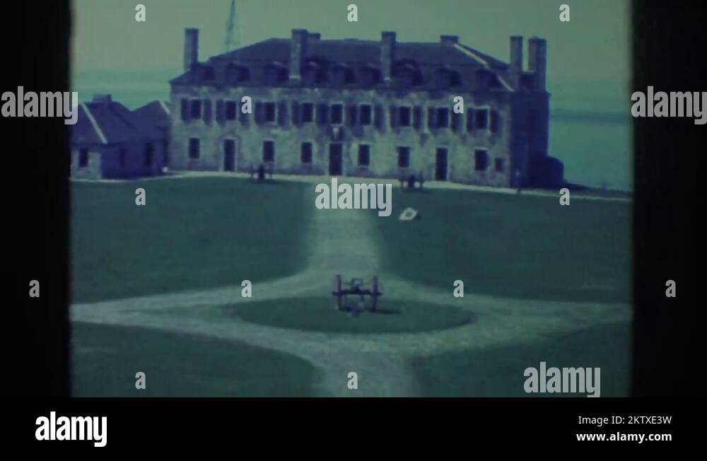 1971: tourists visiting an old mansion and an old fortress NIAGARA ...