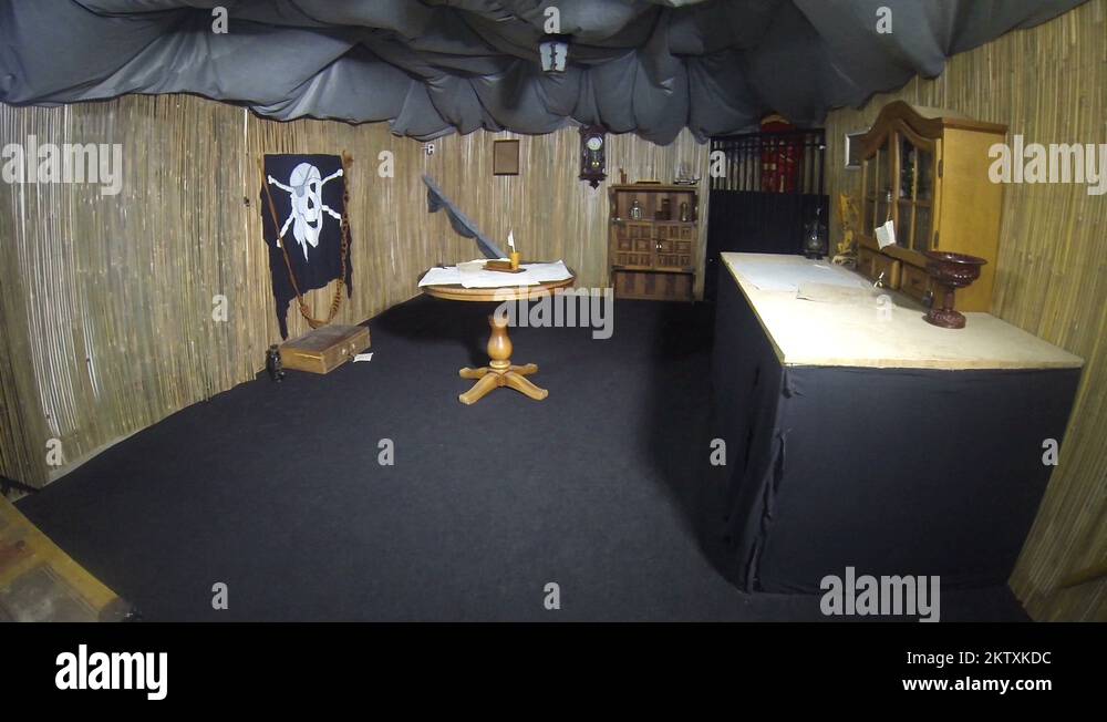 Escape room game Stock Videos & Footage - HD and 4K Video Clips - Alamy
