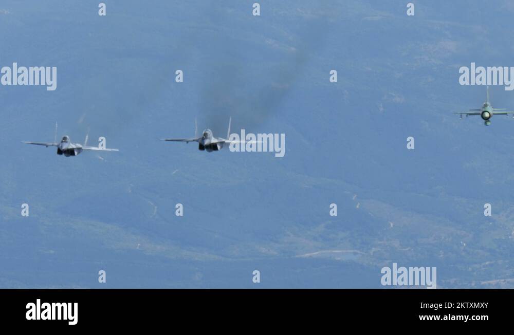 Russia fighter jet Mikoyan Gurevich MiG 21 and MiG 29 Air to Air High ...