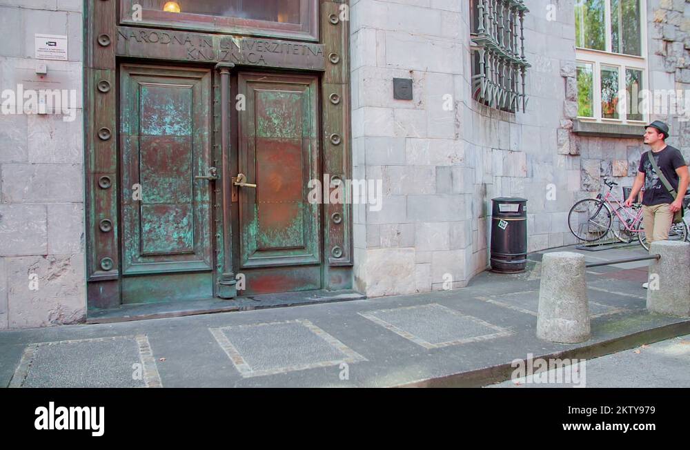 Library doors Stock Videos & Footage - HD and 4K Video Clips - Alamy