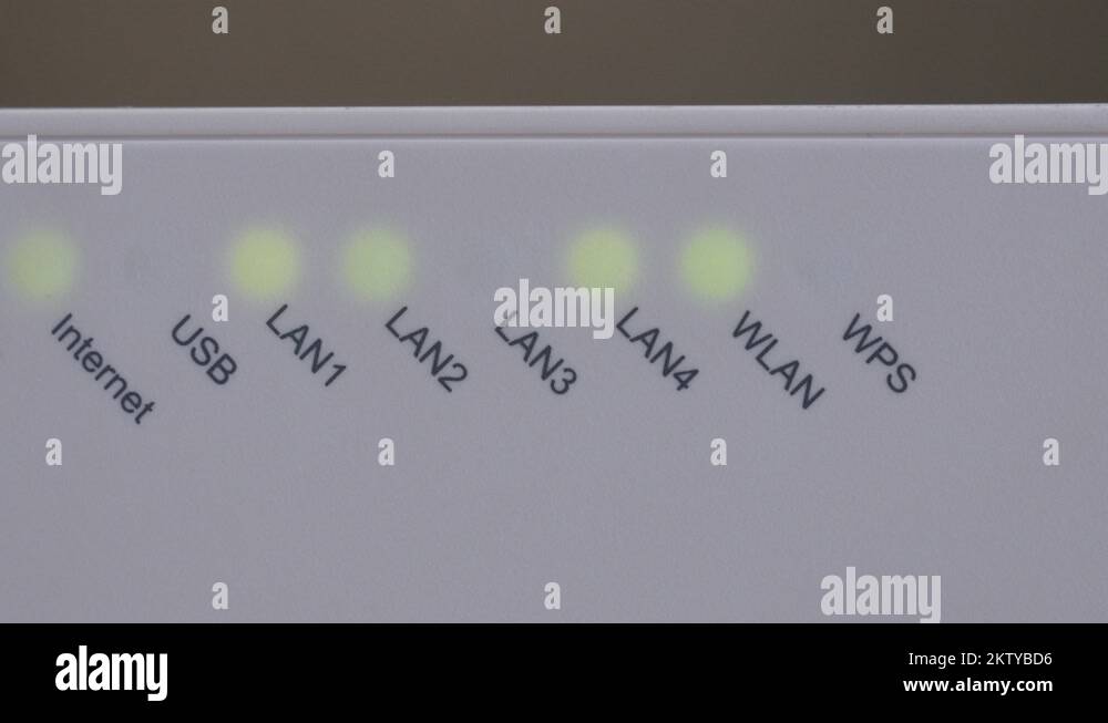 Broadband router Stock Videos & Footage - HD and 4K Video Clips - Alamy