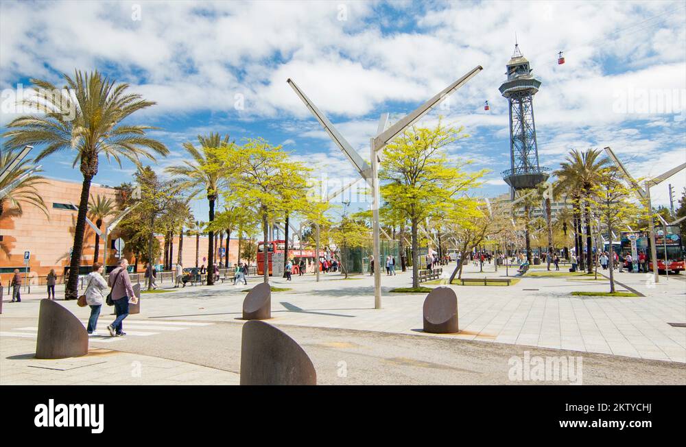 Barcelona tourist scene Stock Videos & Footage - HD and 4K Video Clips ...
